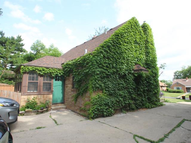 2218 Benderwirt Avenue