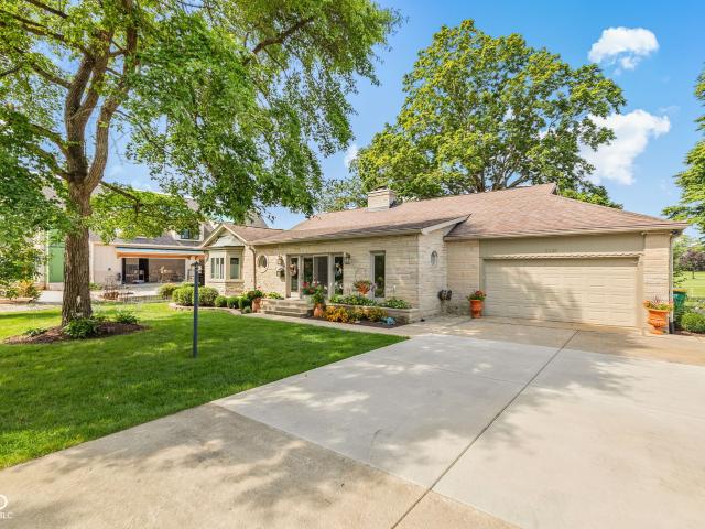2218 Elmwood Drive