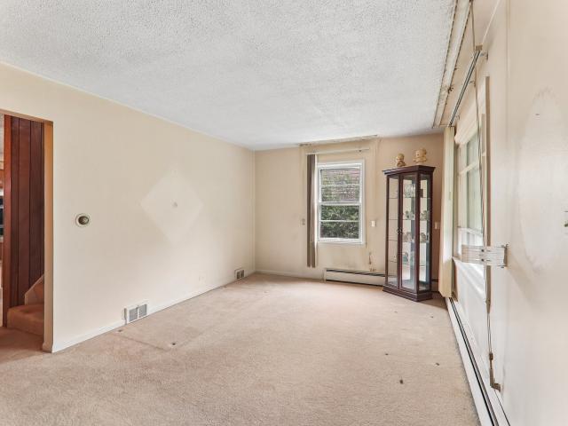 2218 Pearsall Parkway