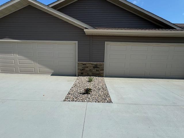 2218 Red Bird Lane