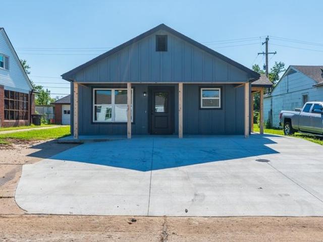 2218 S Osage Ave, Bartlesville, OK 74003