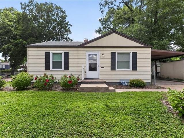 2218 S Overton Ave, Independence, MO 64052