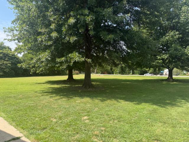 2218 S Thompsonville Road