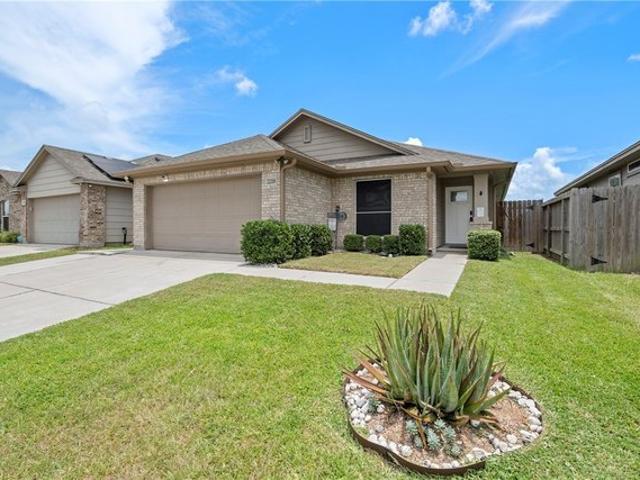 2218 Spoonbill Dr, Corpus Christi, TX 78414