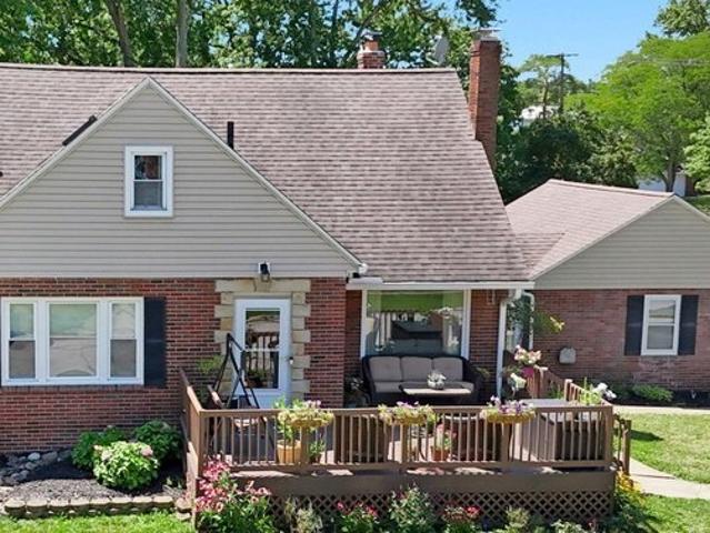2218 20th St, Cuyahoga Falls, OH 44223
