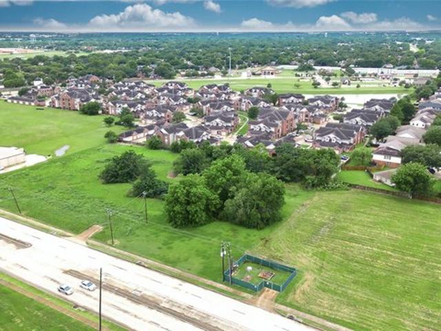 2218B F Terry Blvd, Rosenberg, TX 77471