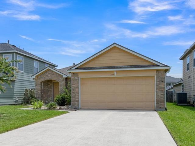 2219 Cold River Dr, Humble, TX 77396