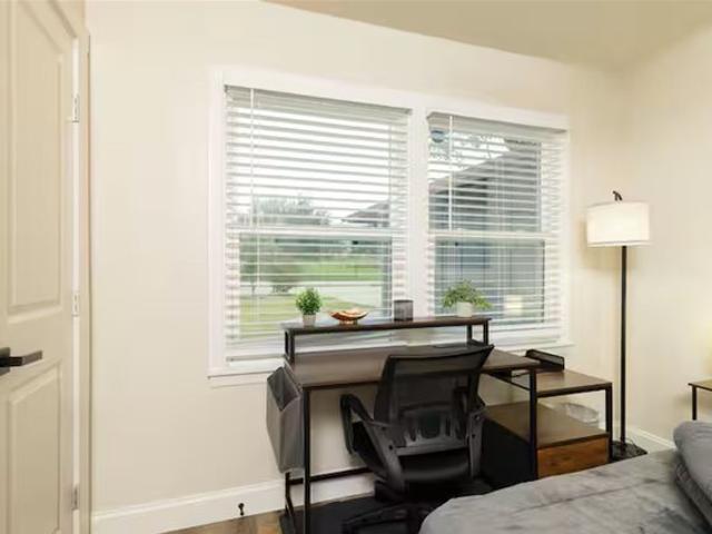 2219 Greenway St, Arlington, TX 76010