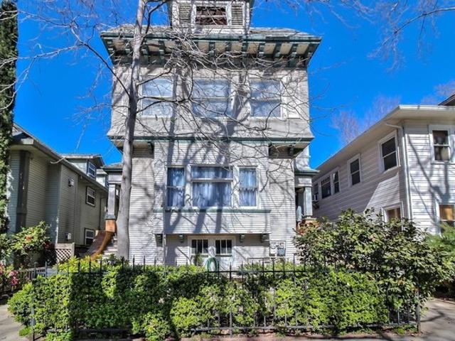 2219 H St, Sacramento, CA 95816
