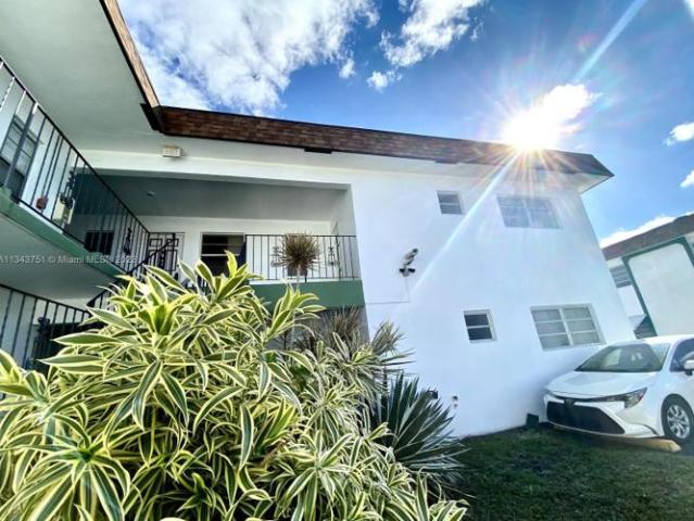 2219 Polk St #1BE, Hollywood, FL 33020