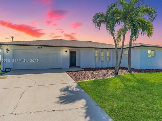 2219 SE 19th Pl, Cape Coral, FL 33990