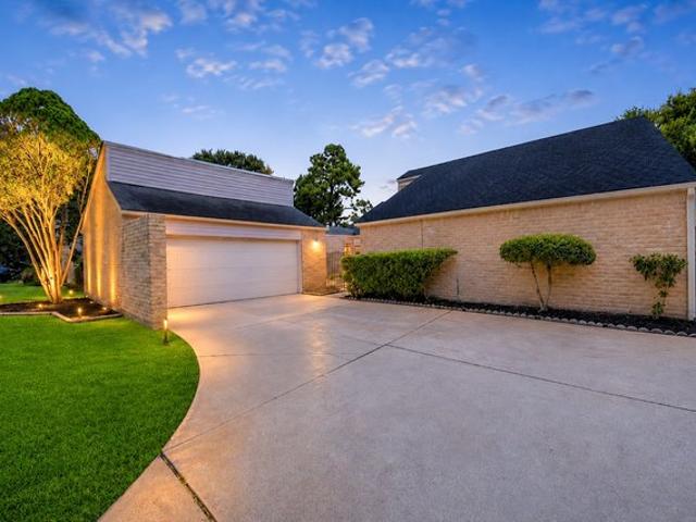 2219 Valley Manor Dr, Missouri City, TX 77489
