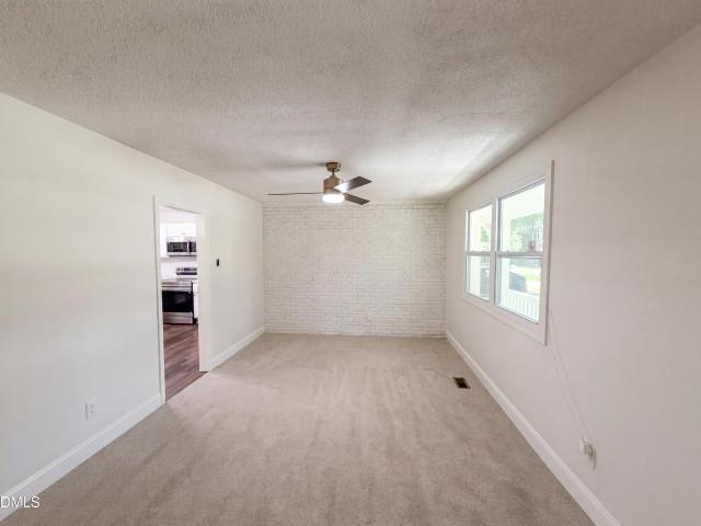 2219 Valley Road