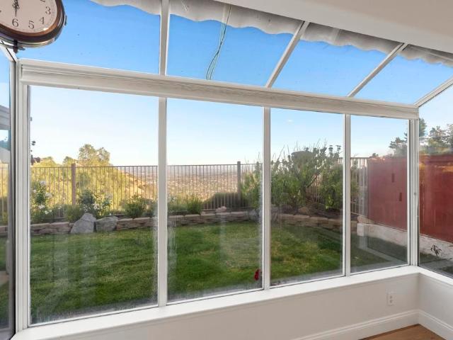 2219 View Crest Glen