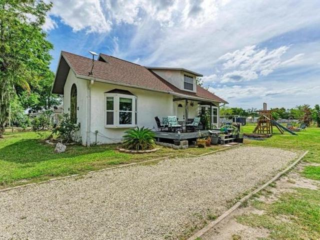 2219 24th Ave E, Palmetto, FL 34221