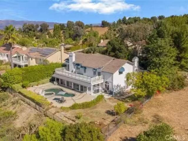 22100 Dardenne Street, Calabasas, CA 91302