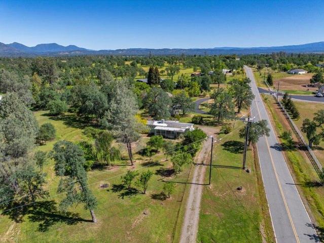 22100 Old Alturas Rd, Redding, CA 96003
