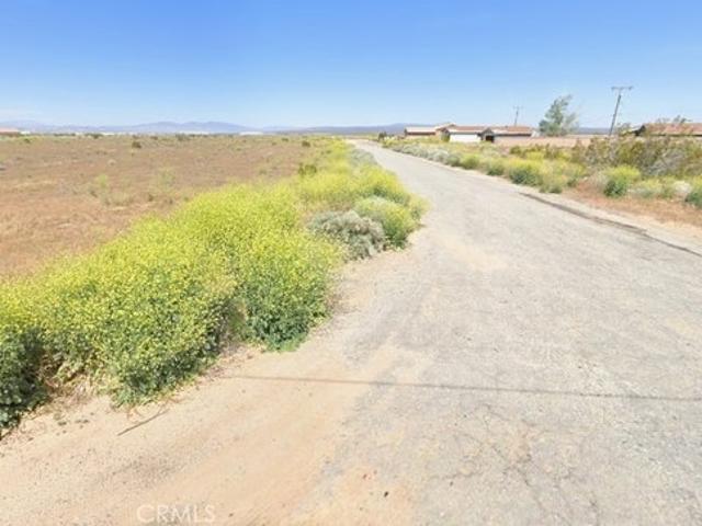 22101 Bader Ct, California City, CA 93505