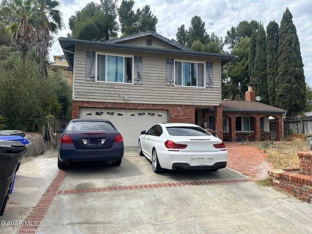 22107 Barbacoa Dr, Saugus, CA 91350