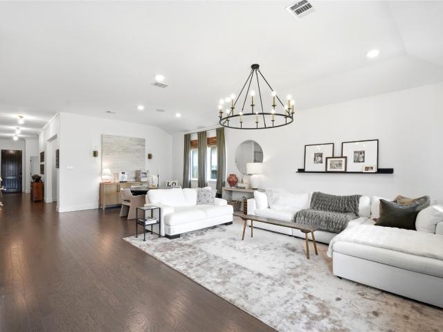 22104 Volante Drive