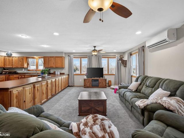 22106 R45 Highway