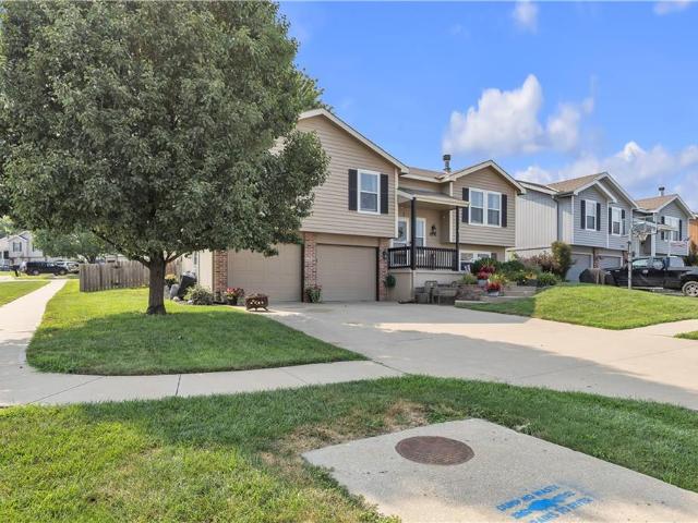 2210 Meadow Trail