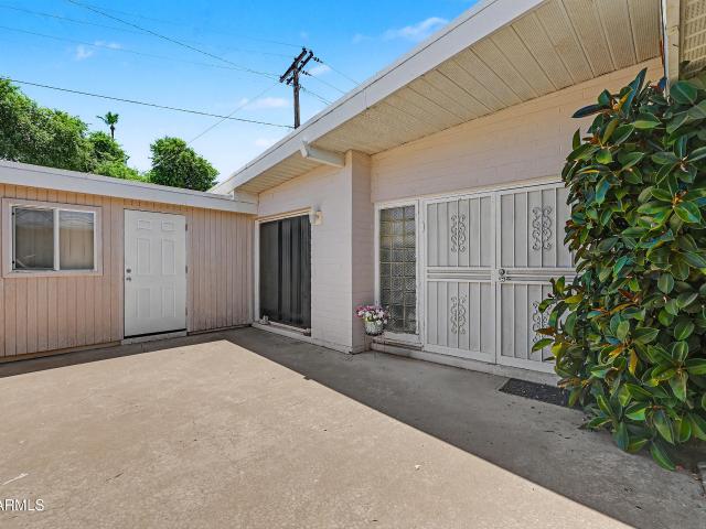 2210 N 74TH Street