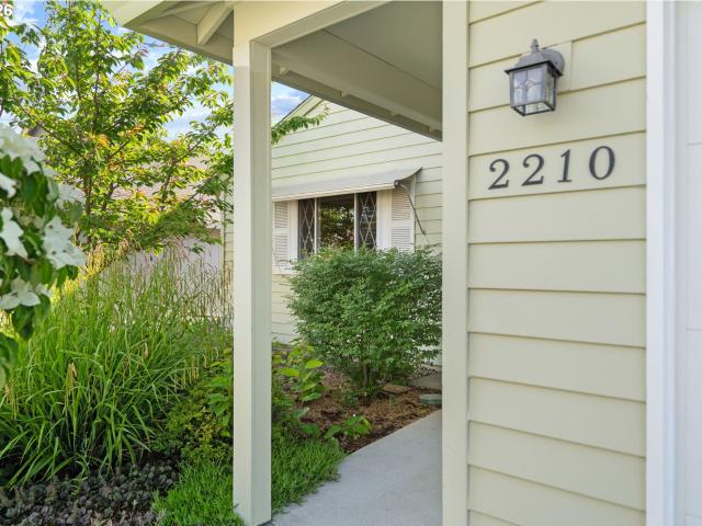 2210 NE 156TH AVE