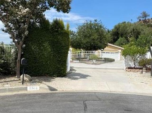 2210 Oak Shade Rd, Bradbury, CA 91008