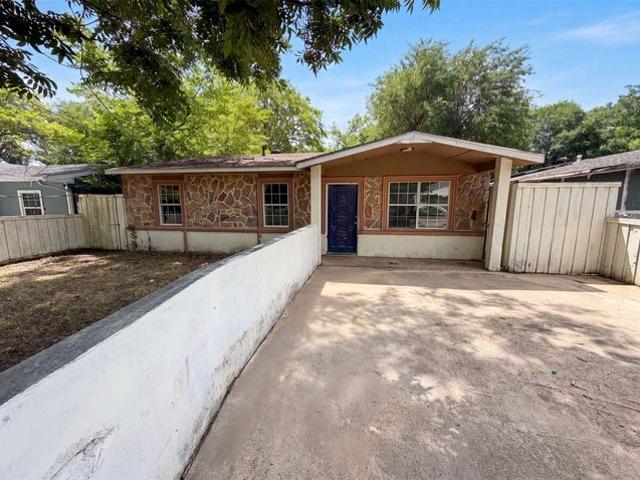 2210 Ben Hur St, Dallas, TX 75253