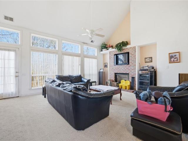 2210 Chesterfield LOOP