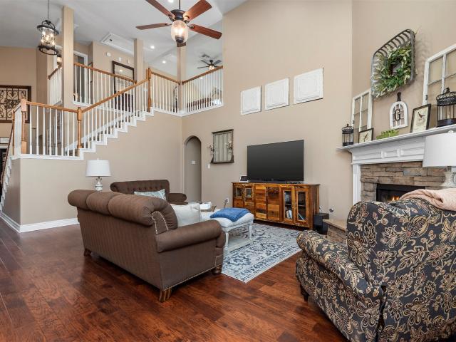 2210 Dorman Court