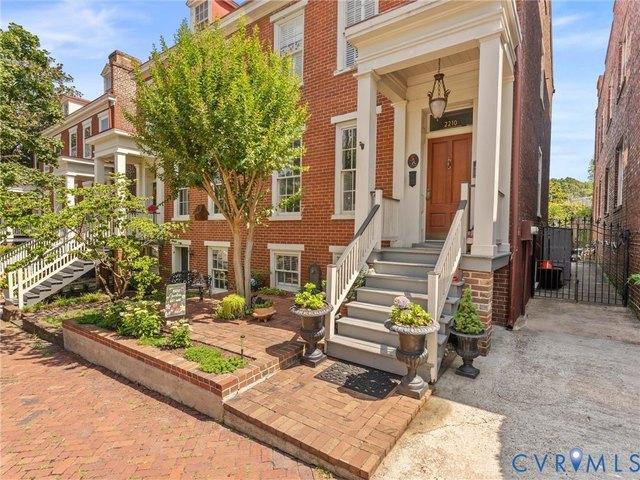 2210 E Broad St, Richmond, VA 23223