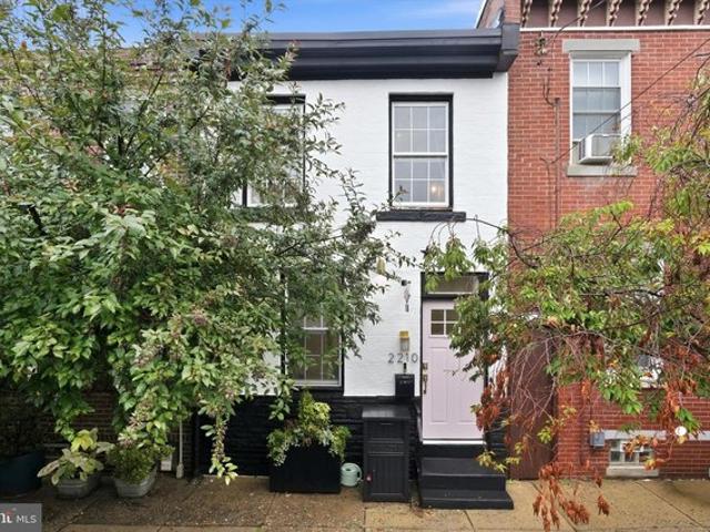 2210 E Thompson St, Philadelphia, PA 19125