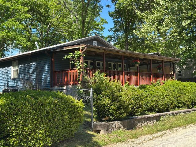 2210 Eaglecrest Road