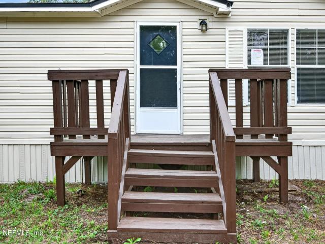 2210 Hibiscus Ave, Middleburg, FL 32068 | MLS #2136 | Compass