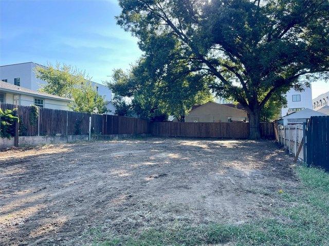 2210 Lucas Dr, Dallas, TX 75219
