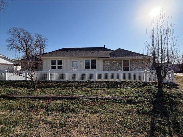 2210 Phelps Dr, Seminole, OK 74868