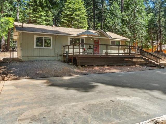 2210 Pinewood Ln, Pollock Pines, CA 95726