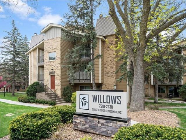 2210 Ridge Dr Apt 31, Saint Louis Park, MN 55416