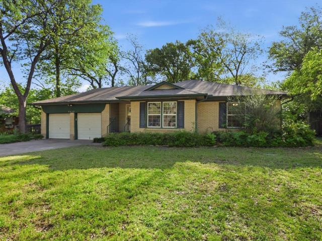 2210 Robinwood Lane