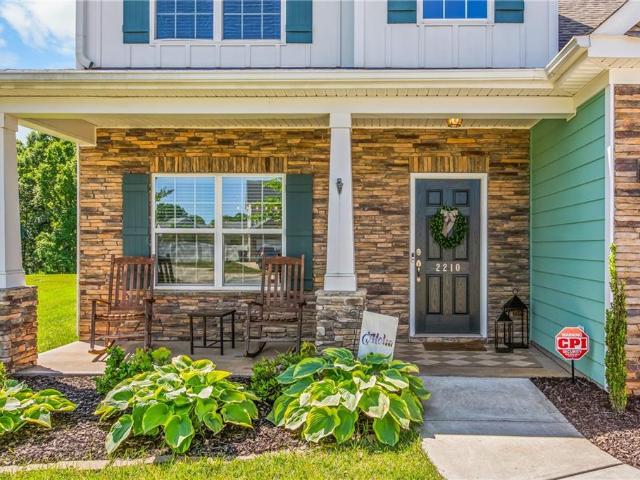 2210 Starfall Drive