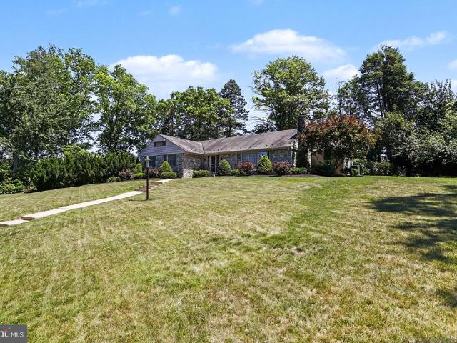 2210 Stratford Road