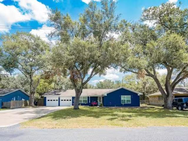 2210 Sue St, El Campo, TX 77437 MLS 15898214