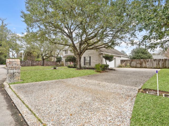 2210 Sunrise Oaks Drive