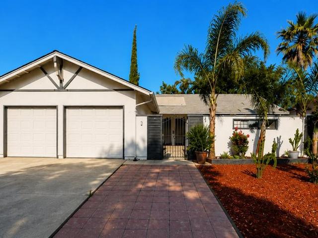 2210 San Blas Ct, Modesto, CA 95355