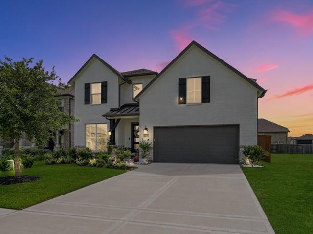 2210 Seneca Lake Dr, La Marque, TX 77568