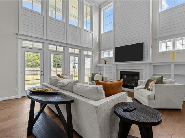 2210 Treasure Island DR