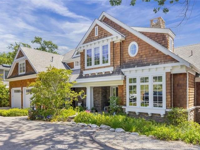 2210 Triunfo Pl, Agoura Hills, CA 91301