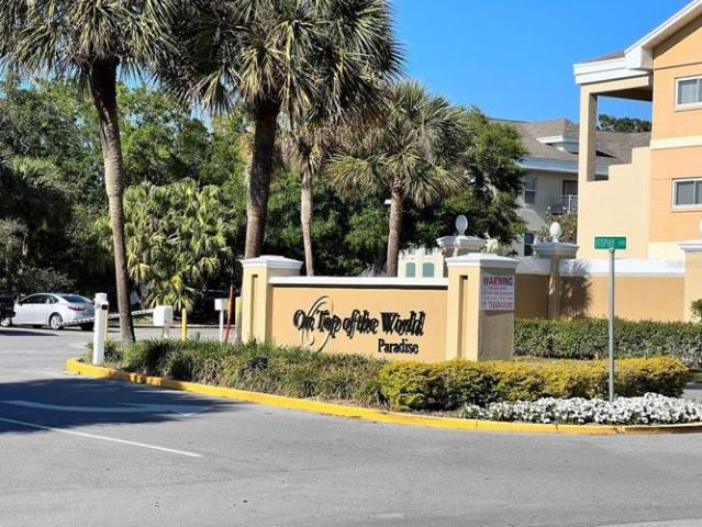 2210 Utopian Dr E #301, Clearwater, FL 33763